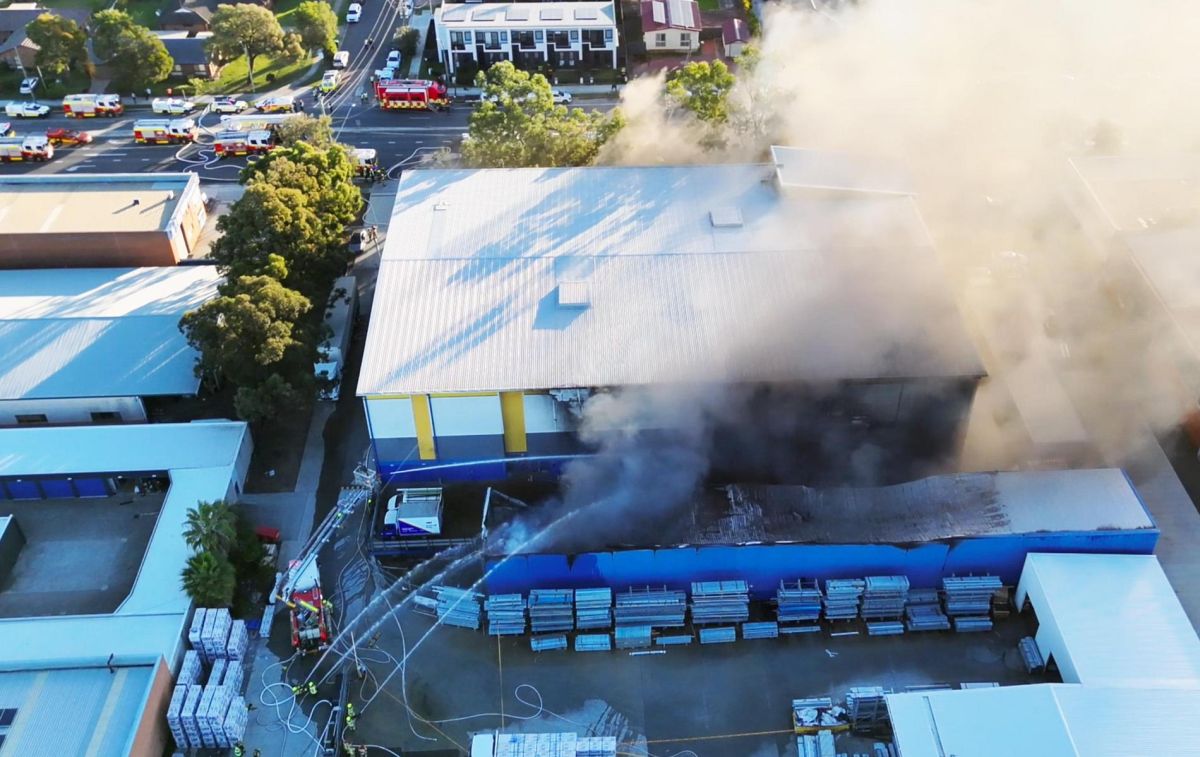 Storage facility ablaze in Sydney's south-west - Fire and Rescue NSW